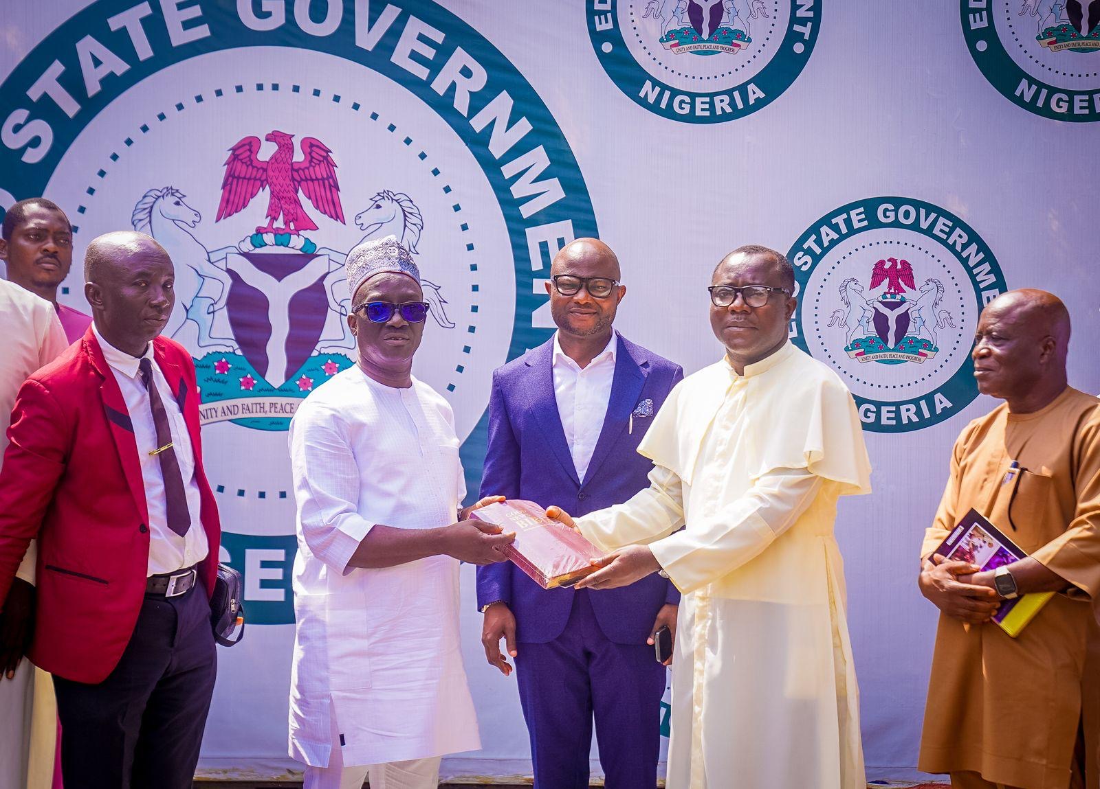 Edo State: Road Construction Leading To CCRN, Upper Ekenwan Commences | Obaland Magazine