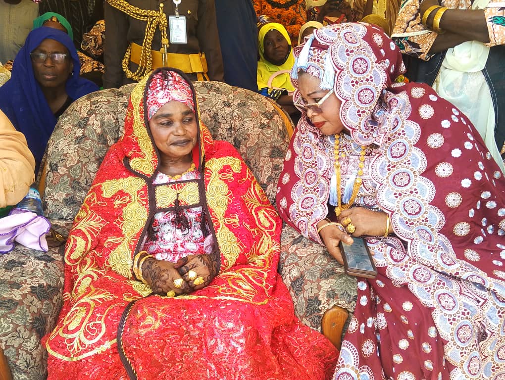 Hajiya Larai Adamu Yadiya Crowned As Sarauniyan Guyaku In Gombi Local ...